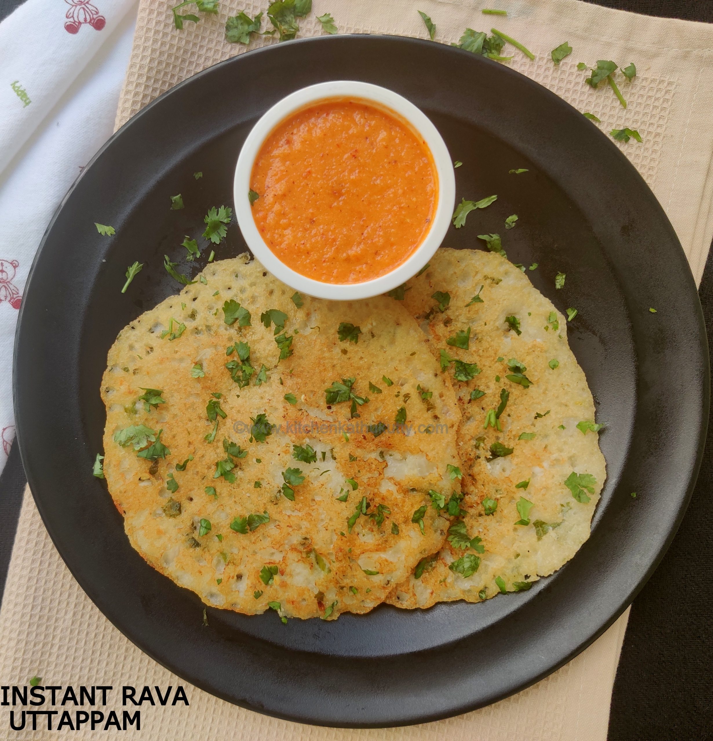 Instant Rava Uttappam Recipe - Kitchen Kathukutty